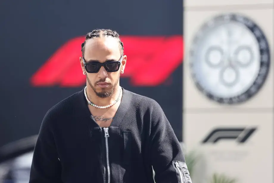 Juara Dunia F1 Lewis Hamilton Serukan Dukungan untuk Palestina ...