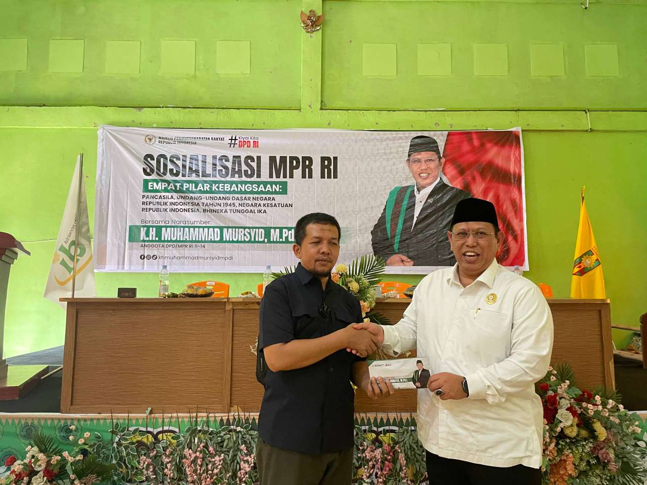 KH Muhammad Mursyid Gelar Sosialisasi 4 Pilar Kebangsaan di Kampar ...